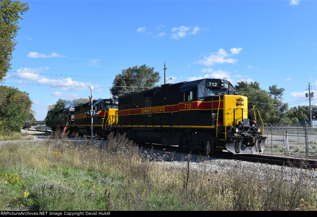 IAIS Engines 712 and 702, Des Moines IA